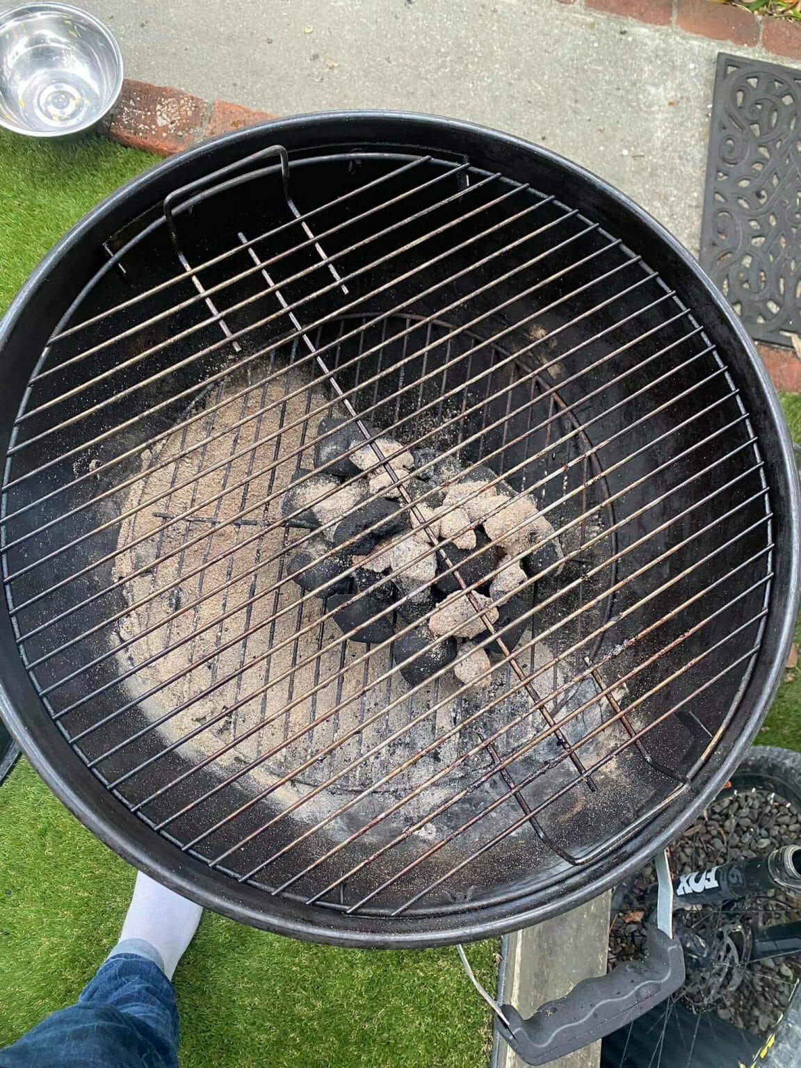How to Light Heat Beads (2 Super Easy Methods) - Simply Meat Smoking