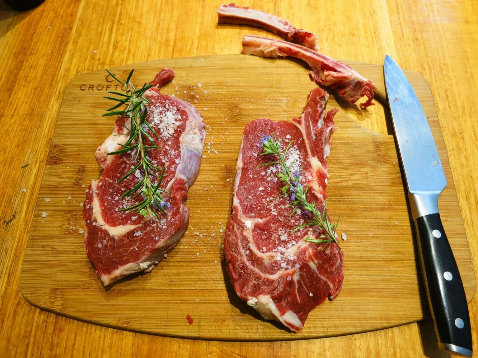 How to Sous Vide Ribeye Steak to Perfection (9 Easy Steps) - Simply ...