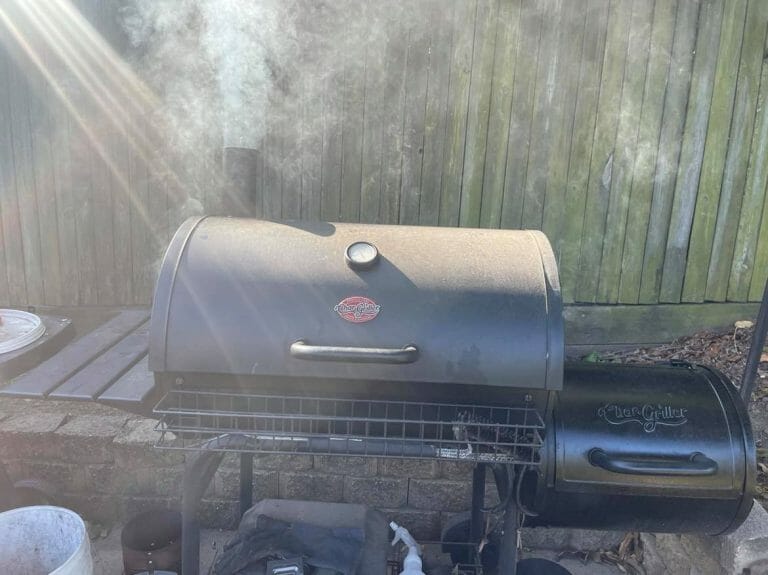 How To Regulate Temperature In A Smoker (6 Key Elements to Monitor ...