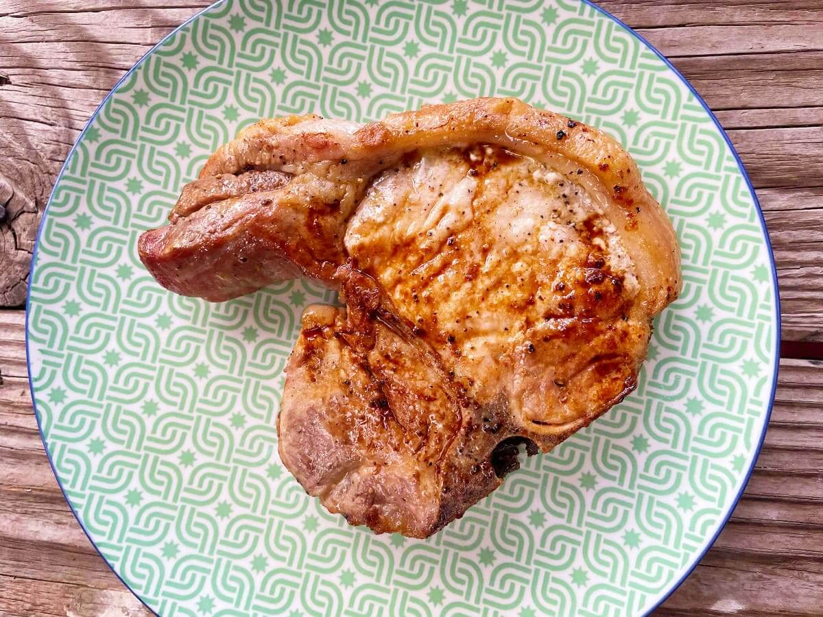 How to Tell if Pork Chops Are Done (4 Simple Ways) - Simply Meat Smoking