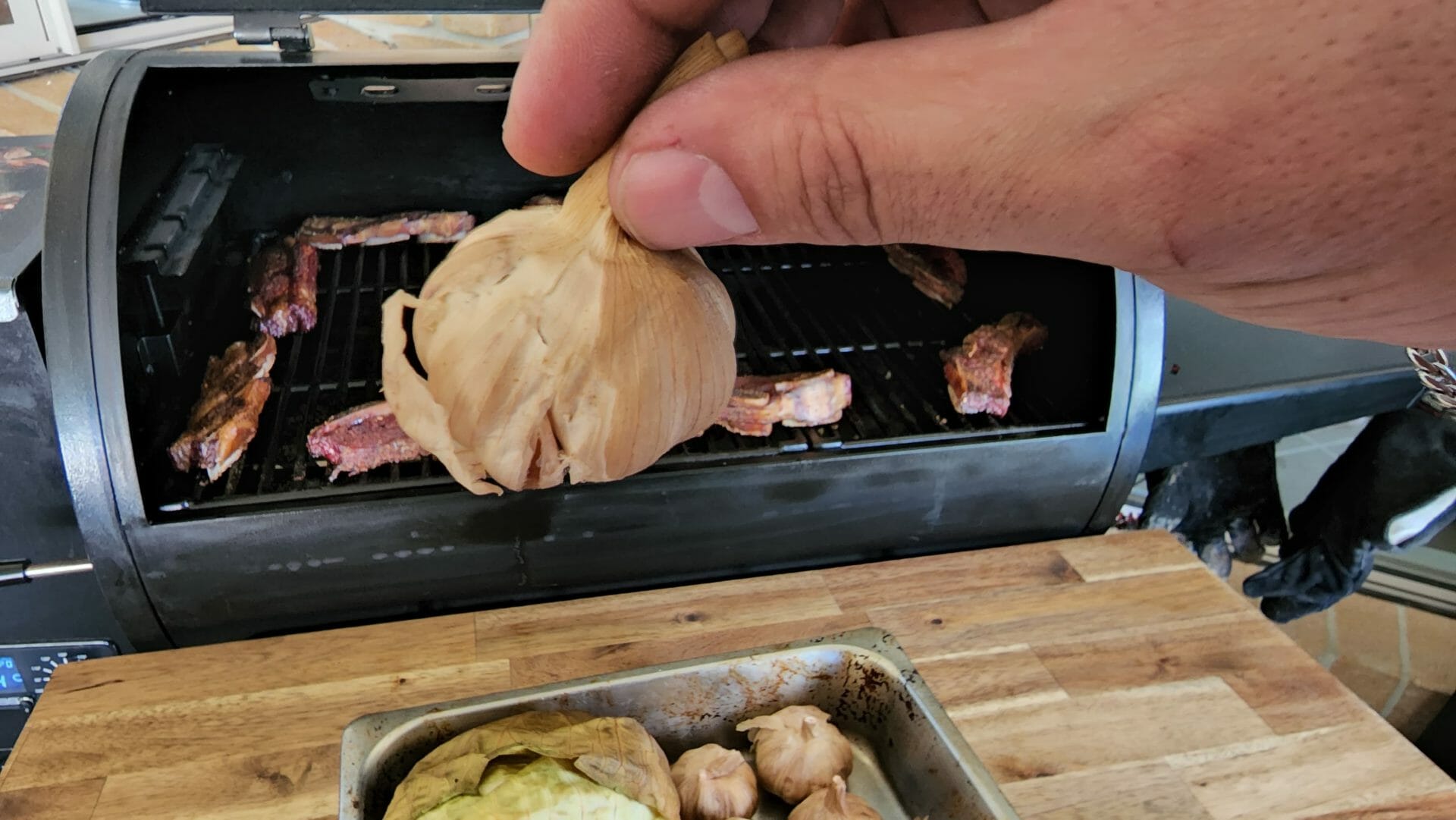 Traeger Smoked Garlic (In 3 Simple Steps) - Simply Meat Smoking