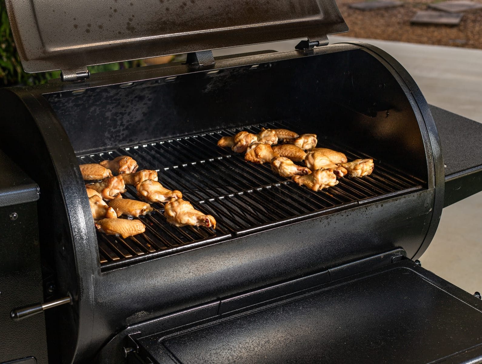 Traeger Chicken Wings (4 Simple Steps) - Simply Meat Smoking