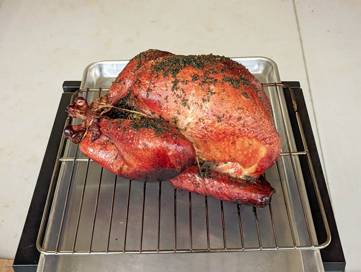 Drying Out Turkey in Fridge: The Secret to Crispy Skin - Simply Meat ...