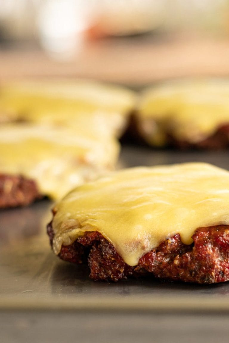 Classic Beef Burgers - Extra Juicy - Simply Meat Smoking